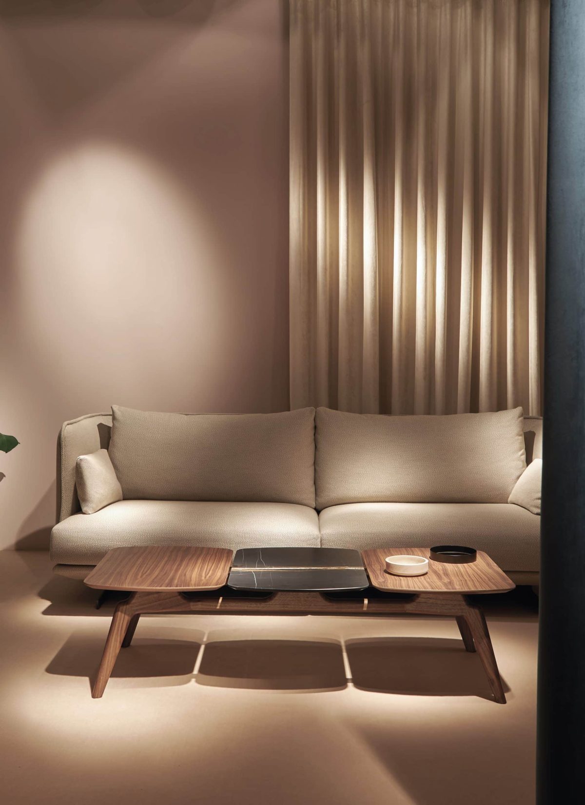 Trio Mixed Table - Nomon : Zen Cart!, The Art of E-commerce